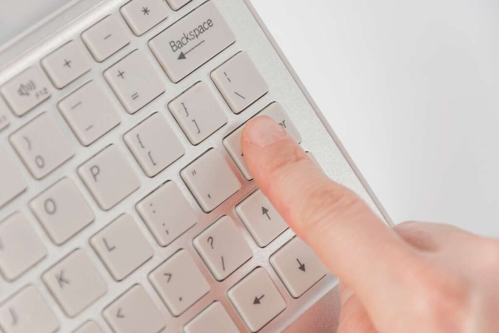 Fonction de la touche Shift : guide complet des utilisations et ...